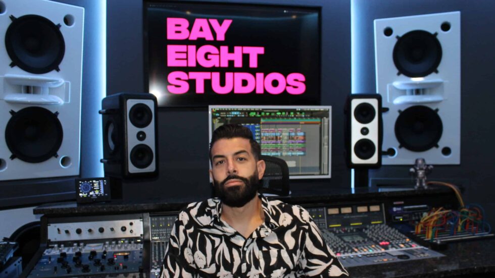 What is a DAW (Digital Audio Workstation) - A Definitive Guide