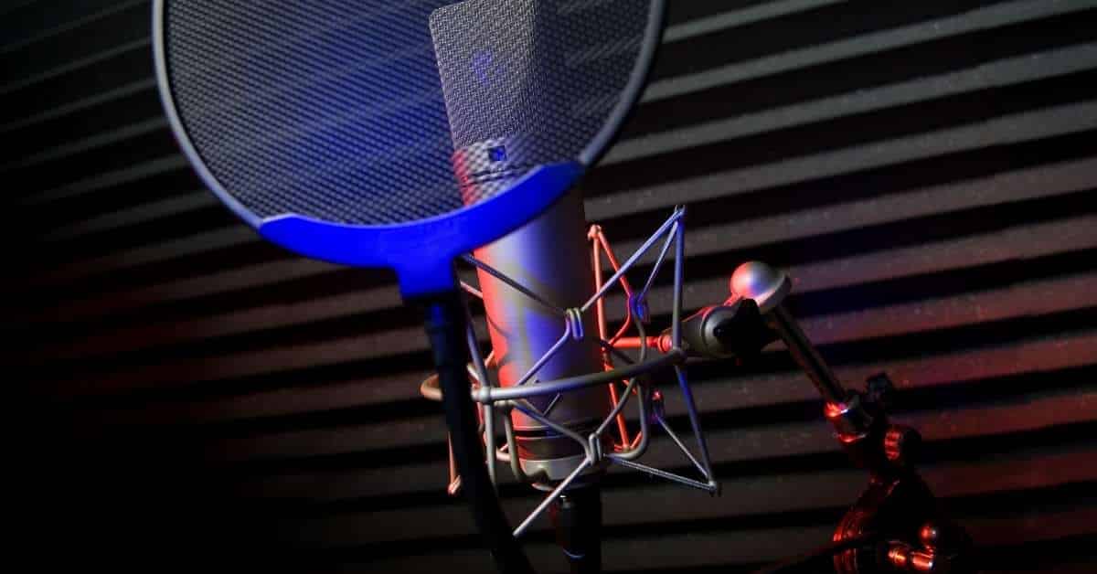 How to Prepare for Your First Studio Session in Miami: Checklist + What ...